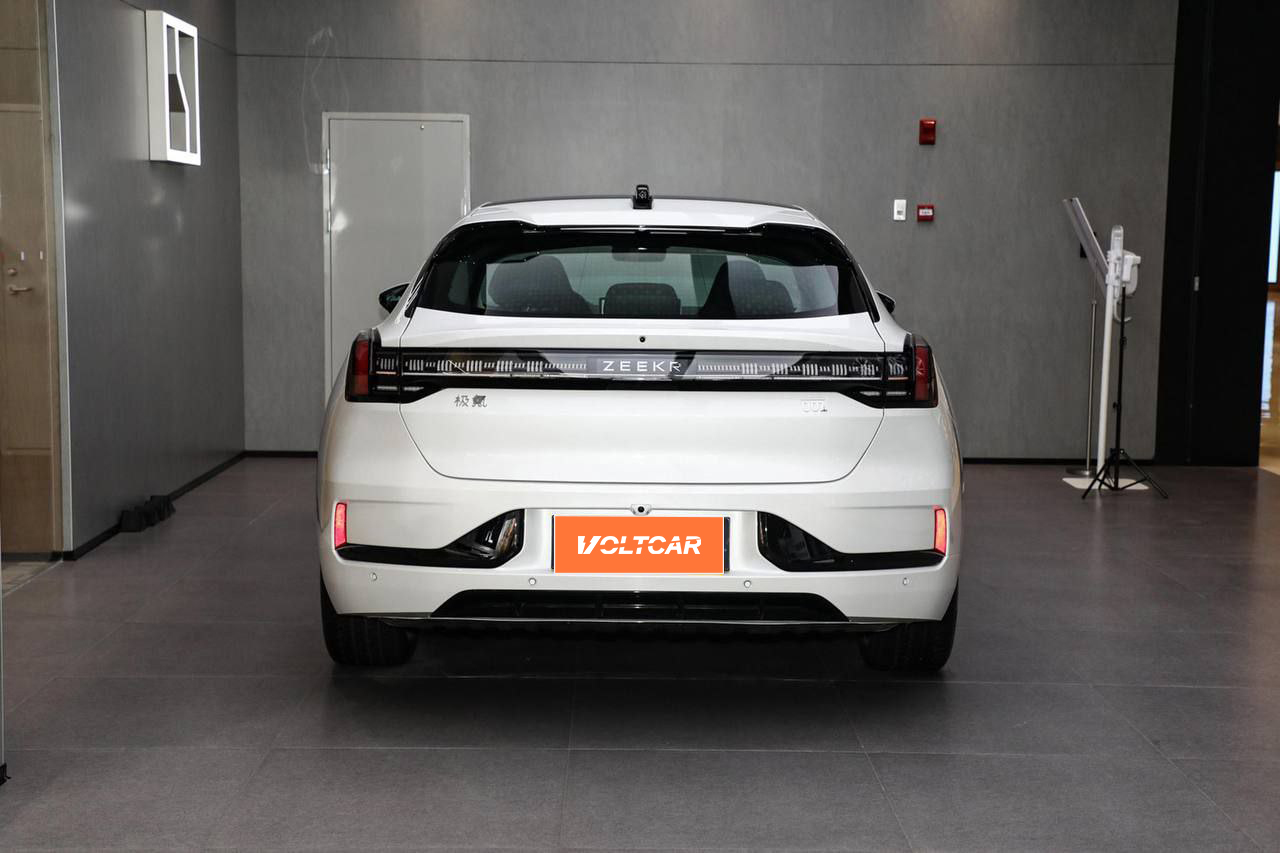 ZEEKR 001 YOU VERSION, полная комплектация, полный привод — Voltcar.kz