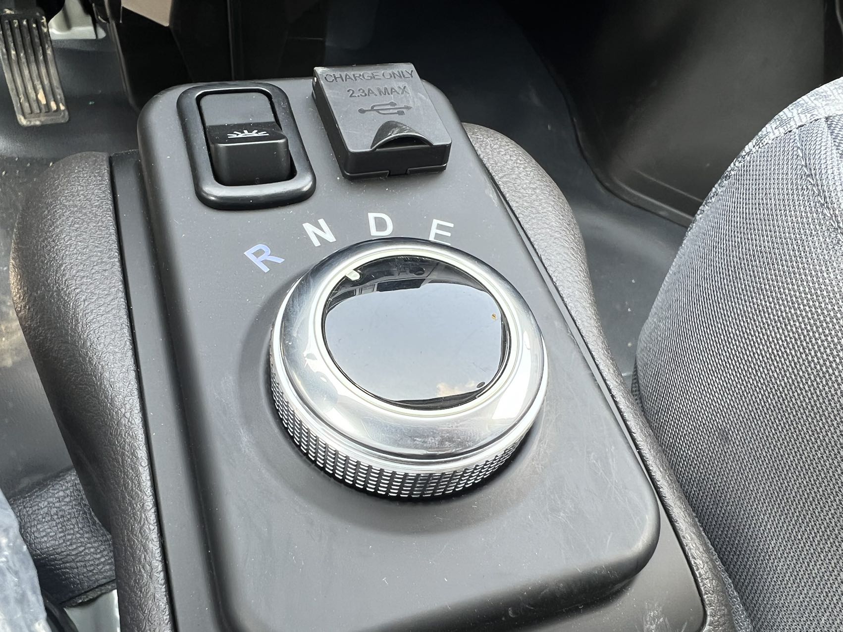 Электрический цельнометаллический фургон Wuling EV50, 2022 — Voltcar.kz